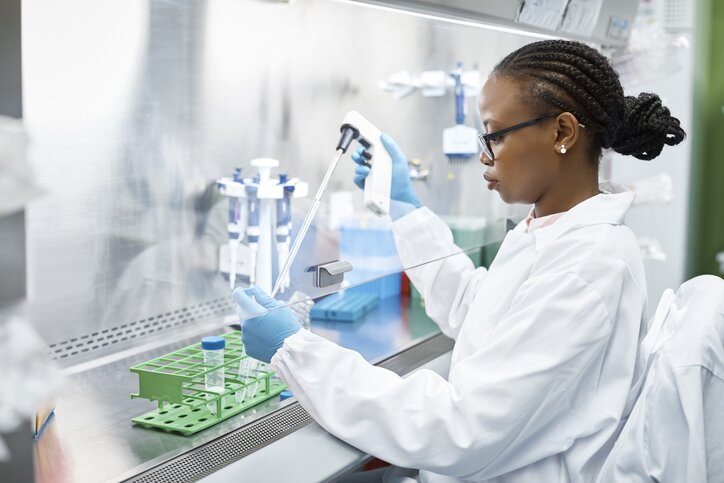Emily’s Wonder Lab Highlights Women In Science | Truly Mama